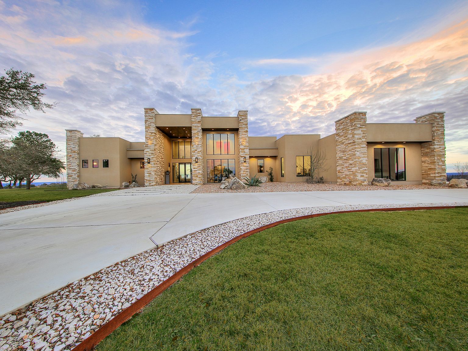 114 Painted Sky Point, Comfort, TX 78013 | Zillow