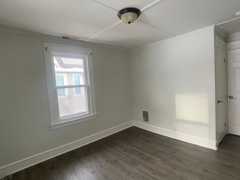 885 Howe Ave Shelton CT | Zillow