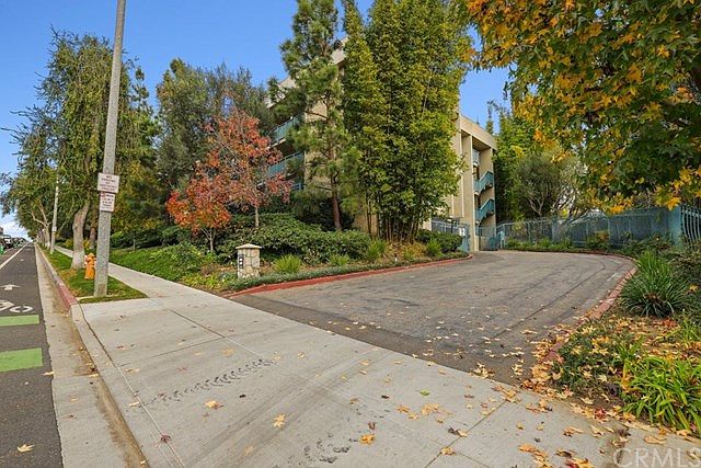 Stoney Brook Villas Apartments - Long Beach, CA | Zillow