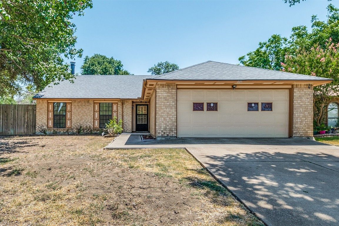 2126 Pennington Dr, Arlington, TX 76014 | Zillow