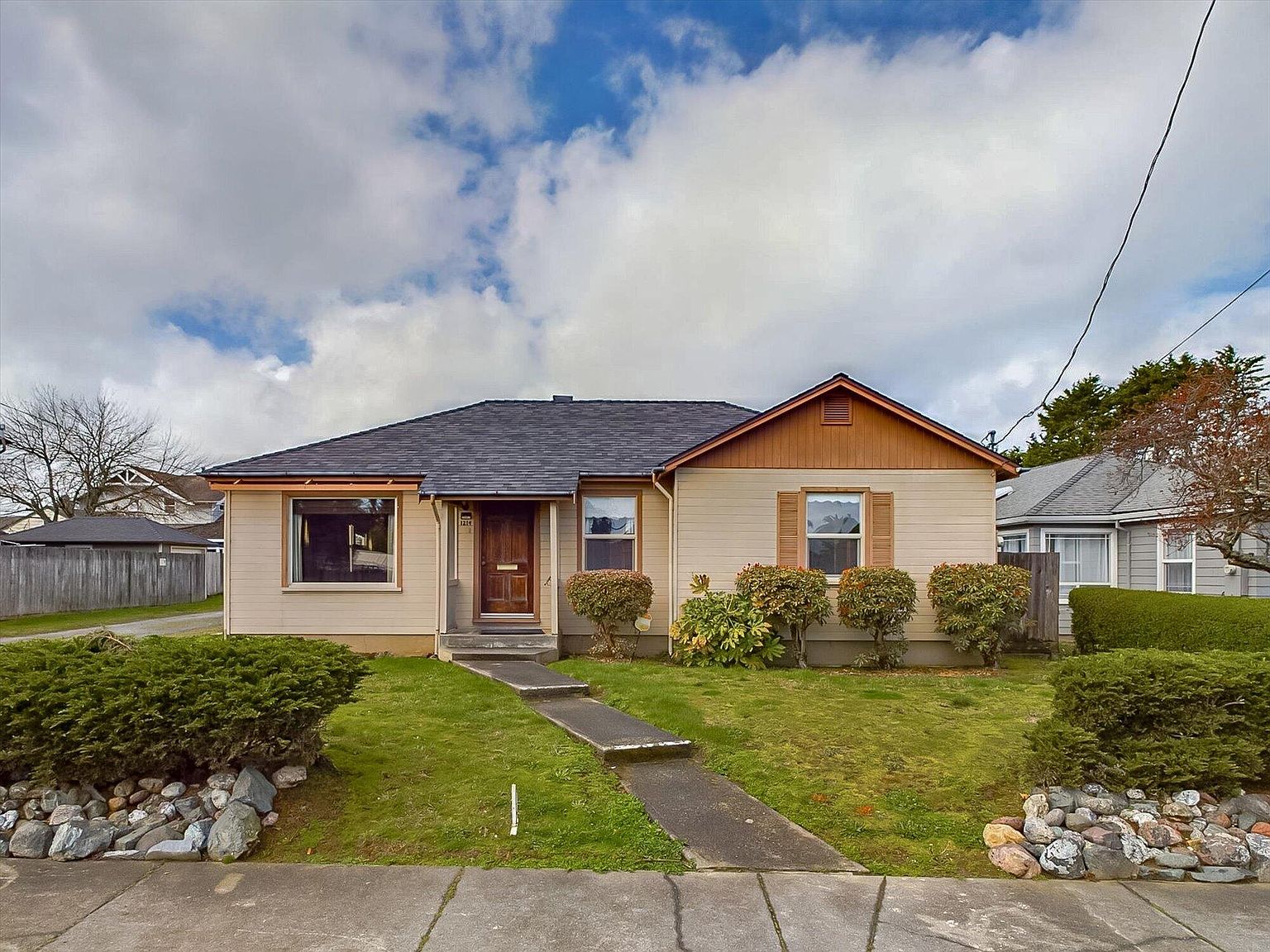 1214 N St, Eureka, CA 95501 | Zillow