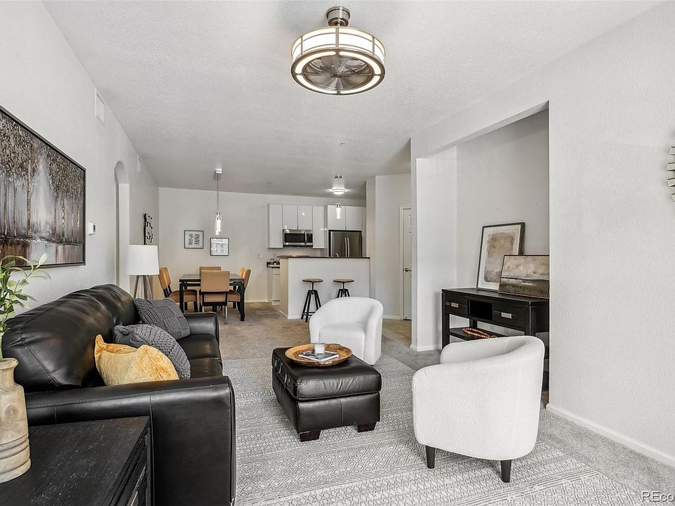 Prairie Walk On Cherry Creek Condominiums - 17443 Nature Walk Trl ...