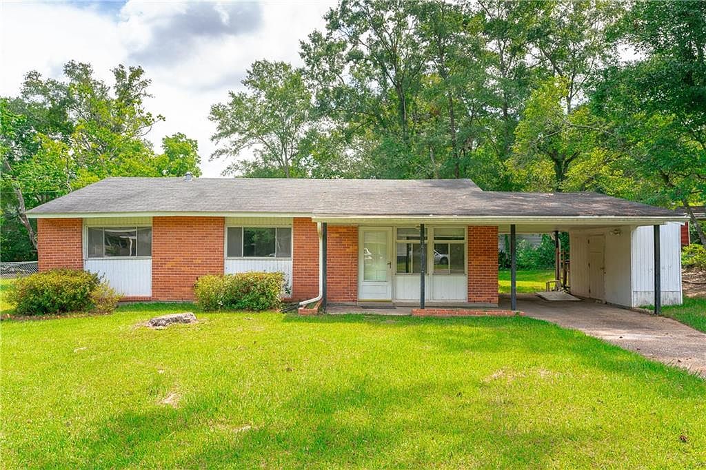 351 Latimer Ln, Mobile, AL 36609 | MLS #7424196 | Zillow