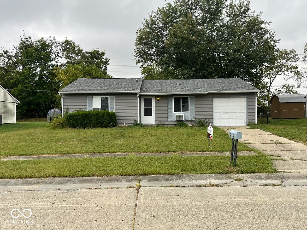 6124 Dry Den Ct, Indianapolis, IN 46221 | Zillow