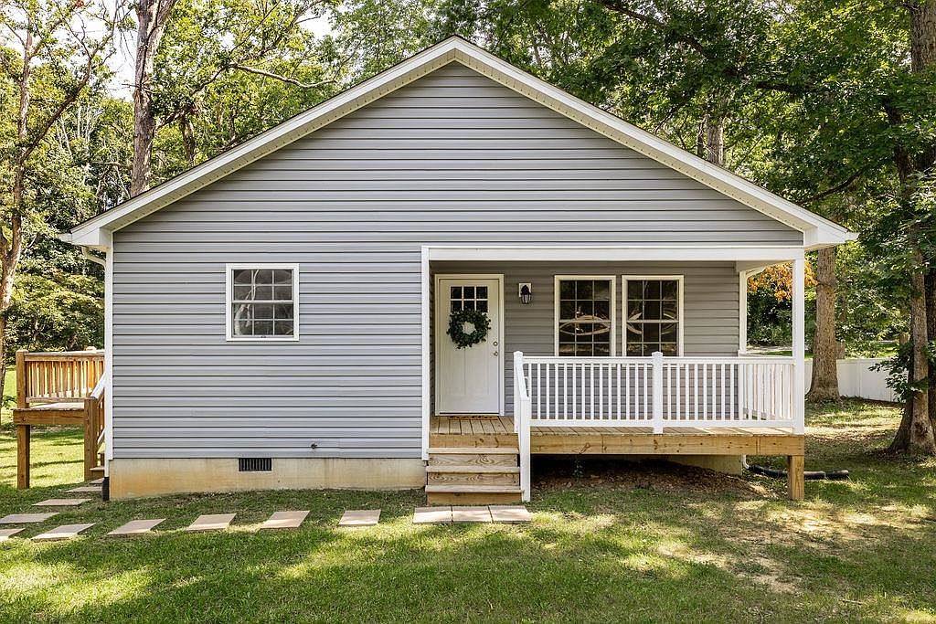 186 Dodge St, Stuarts Draft, VA 24477 | Zillow