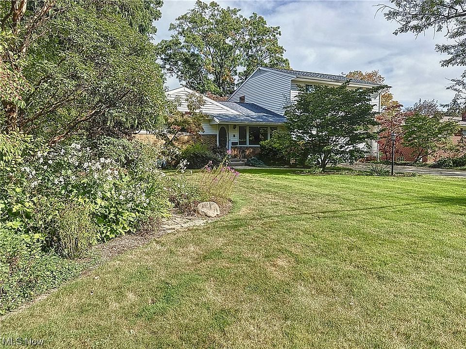 1431 Forrest Dr, Barberton, OH 44203 | Zillow