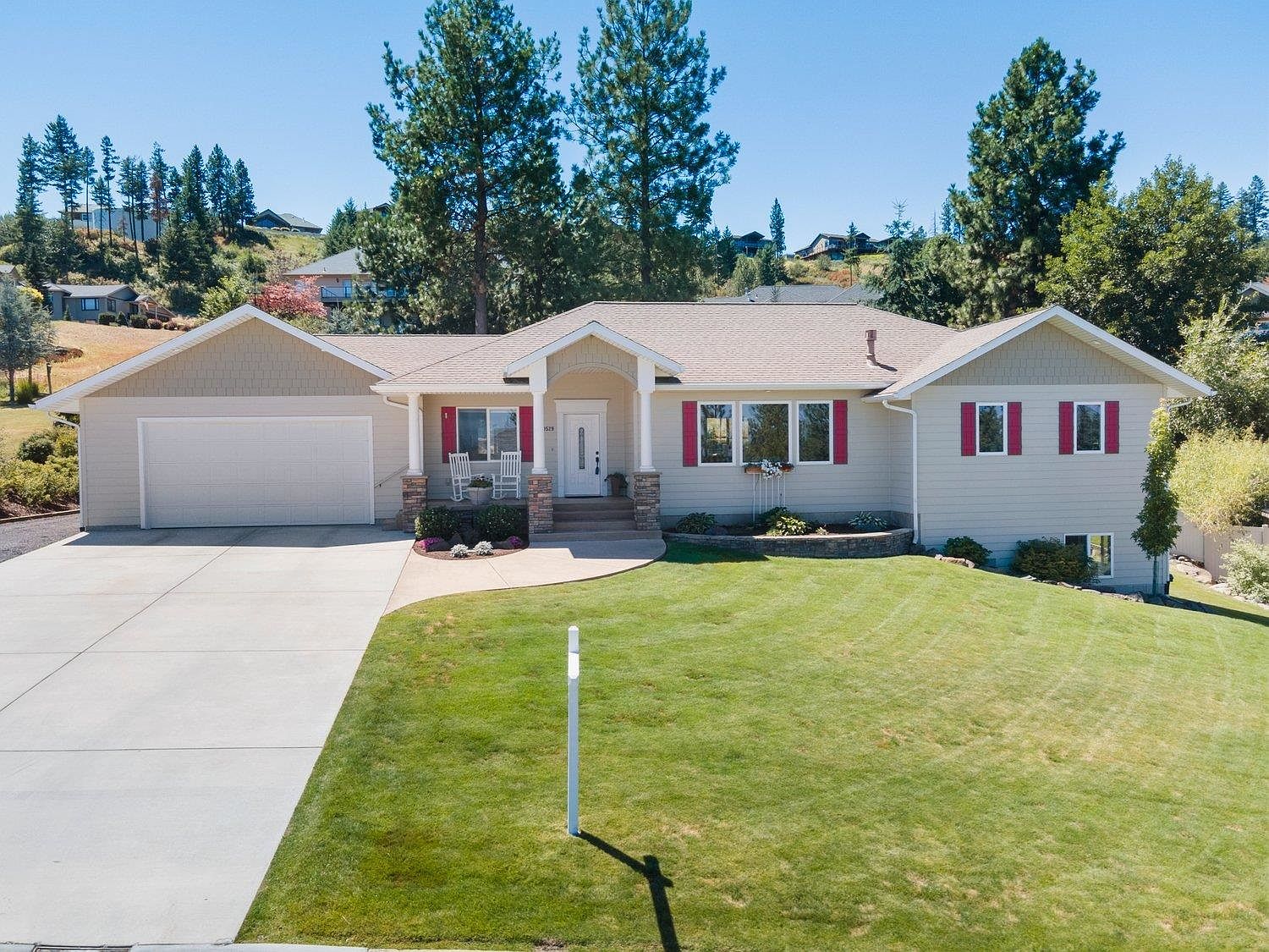 10529 N Edna Ln, Spokane, WA 99218 | Zillow