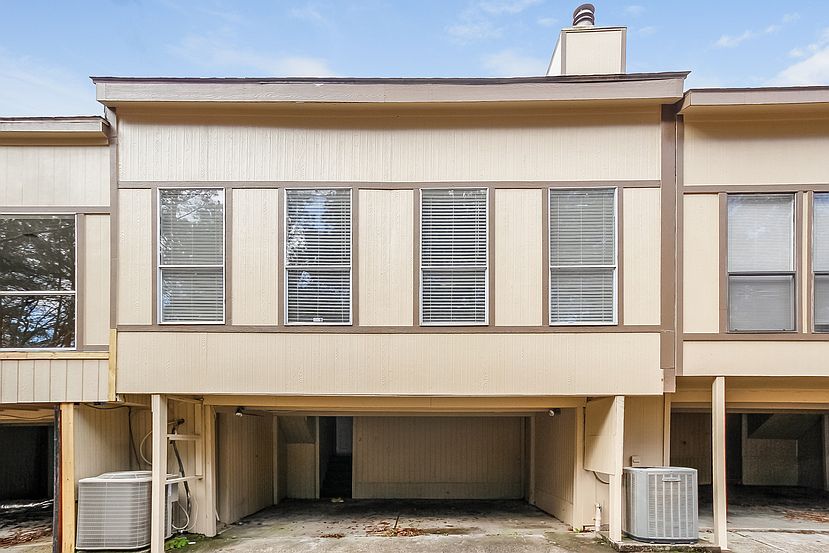 2 Lakeway St, Conroe, TX 77304 | Zillow