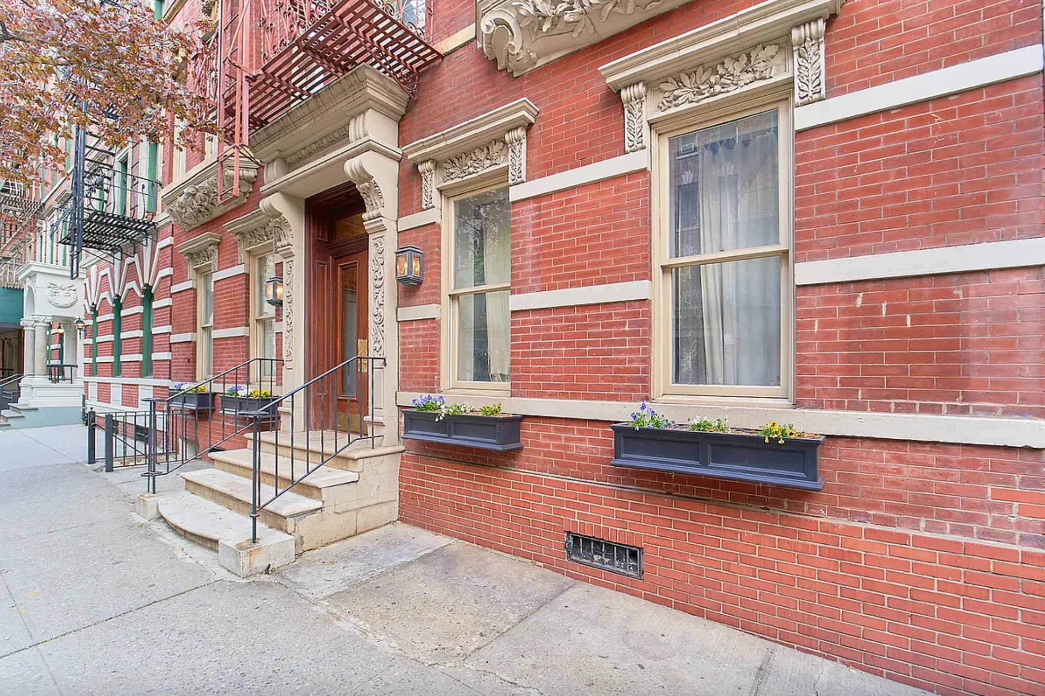 207 West 10th Street #2C in West Village, Manhattan | StreetEasy