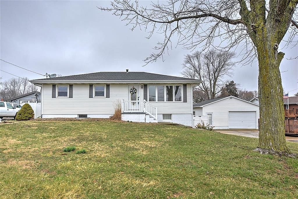 5560 E Firehouse Rd, Decatur, IL 62521 | Zillow