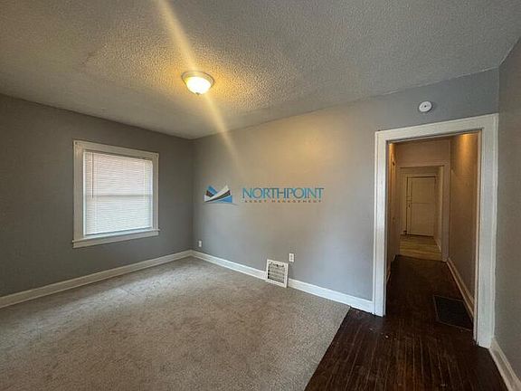 604 Lowell Ave #604, Kansas City, KS 66101 | Zillow