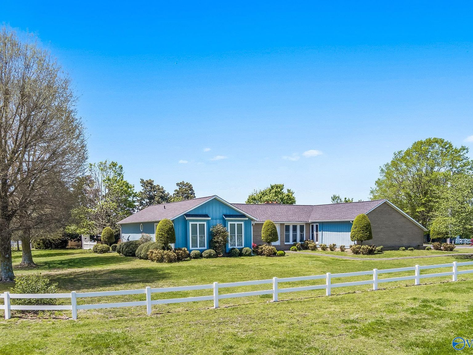 1303 Hudgens St, Fyffe, AL 35971 | MLS #1832171 | Zillow