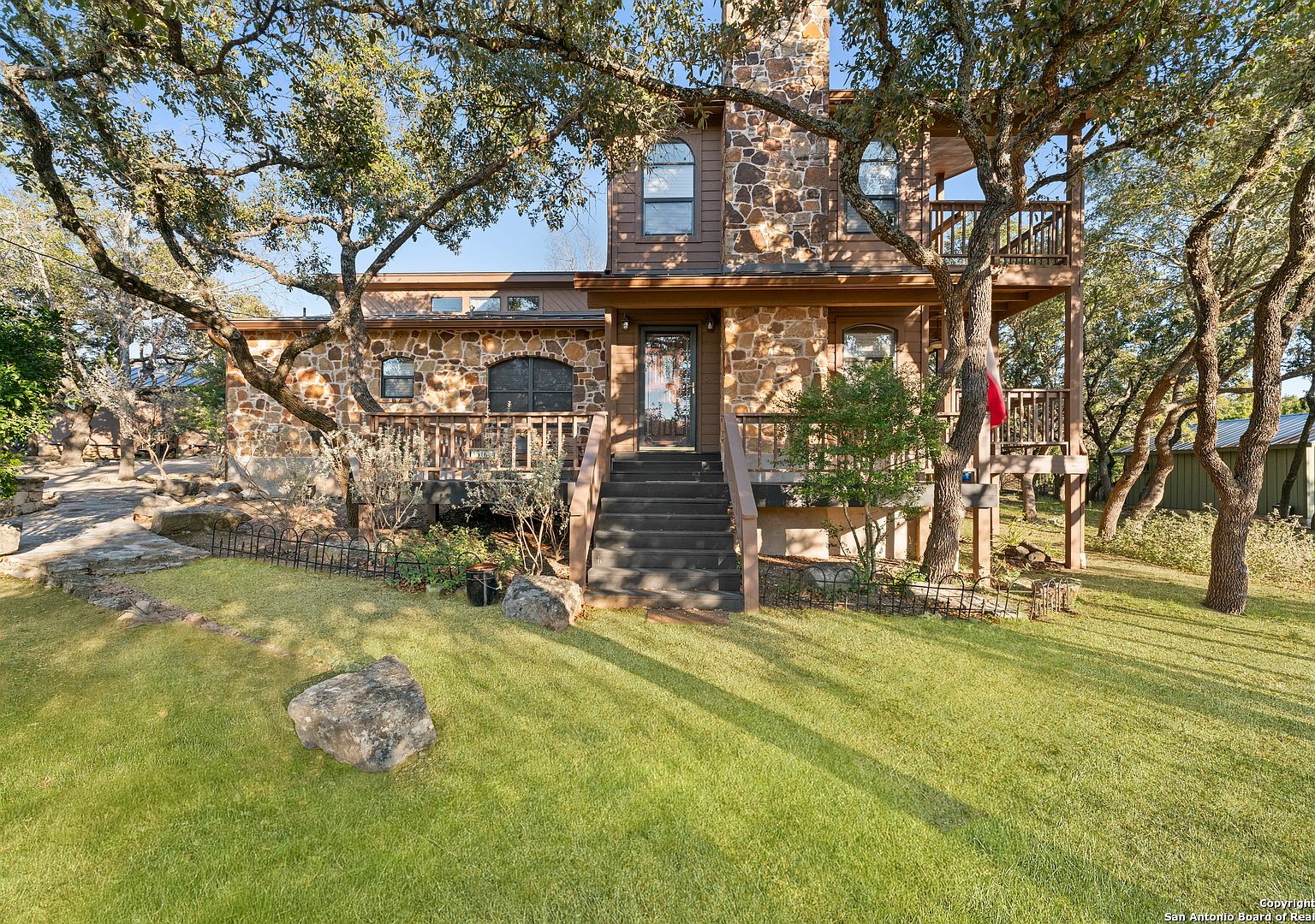 1560 ROADRUNNER LN, Canyon Lake, TX 78133 | MLS #1835514 | Zillow