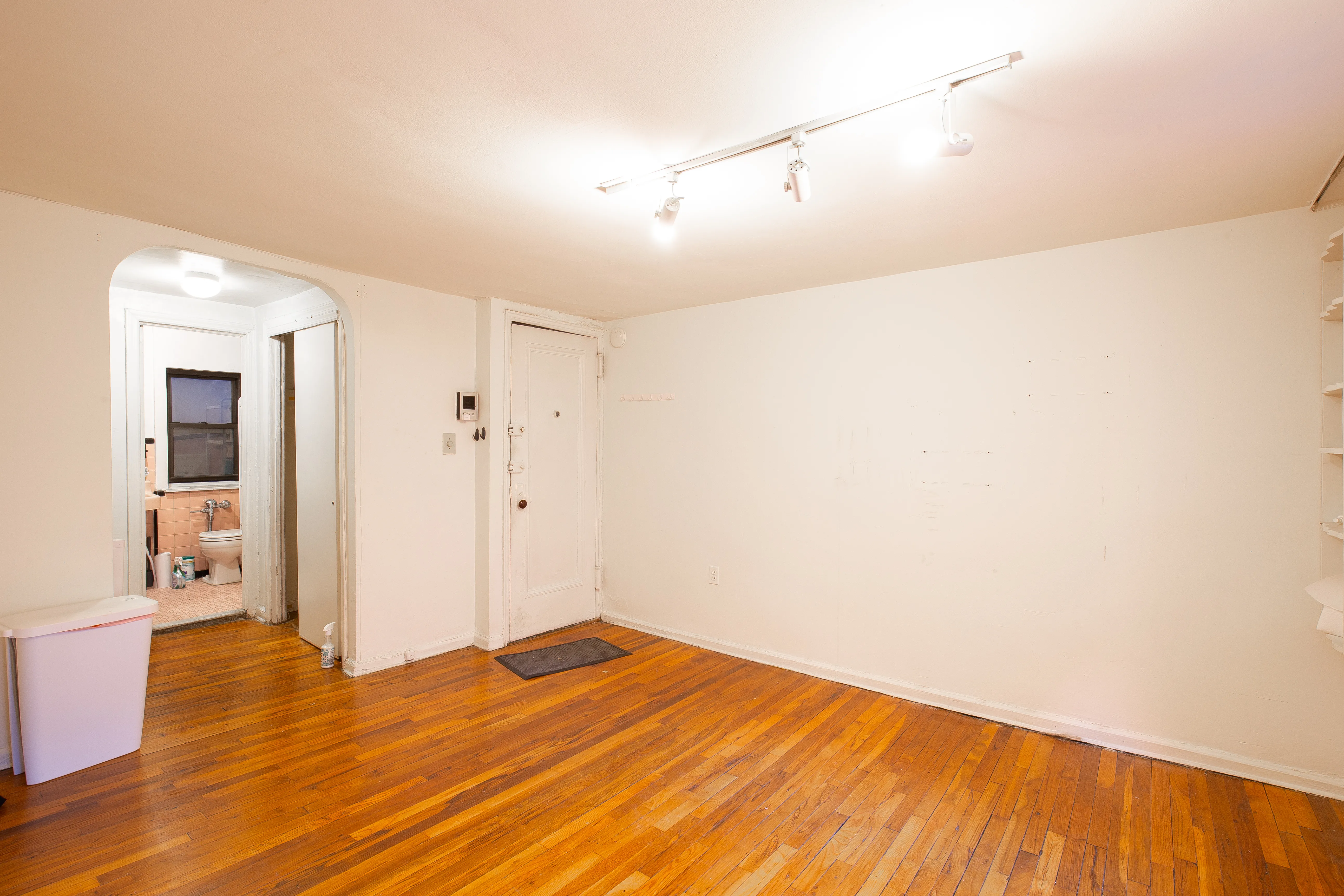 212 Sullivan Street #5B in Greenwich Village, Manhattan | StreetEasy