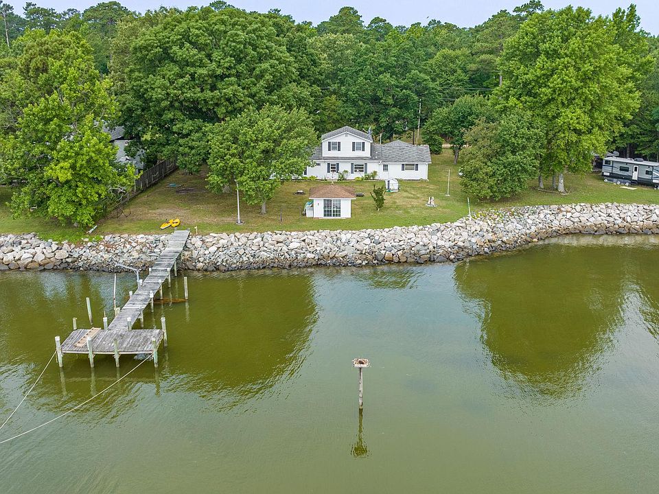 20438 Riverview Dr, Coltons Point, MD 20626 | MLS #MDSM2013788 | Zillow
