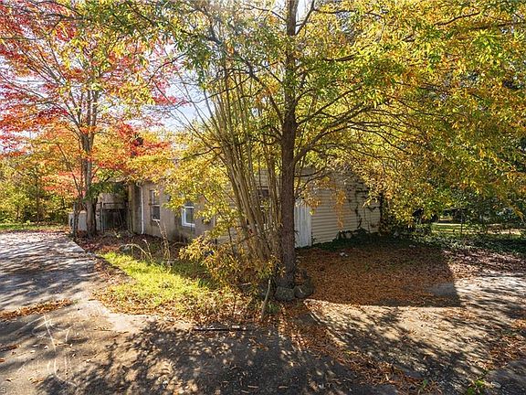 212 Oakview Rd #13, High Pt, NC 27265 | MLS #1161748 | Zillow