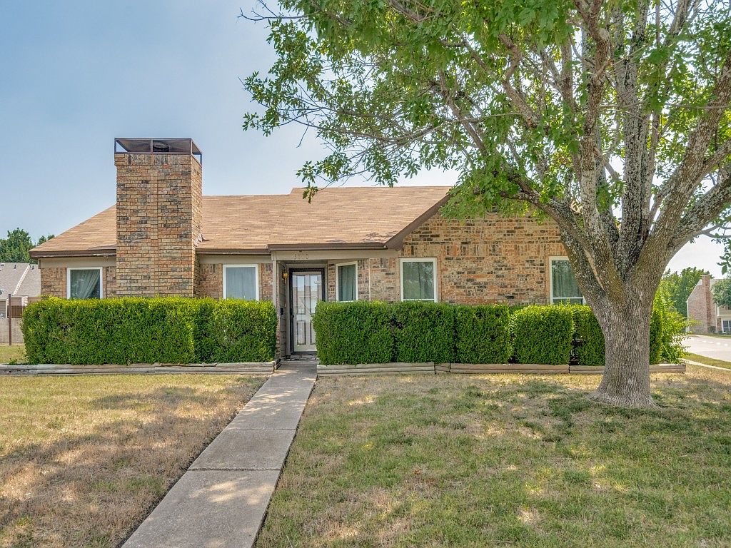 3800 Glover Dr, Plano, TX 75074 | Zillow