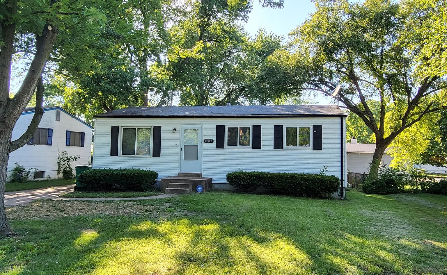11645 Larimore Rd, Saint Louis, MO 63138 | Zillow