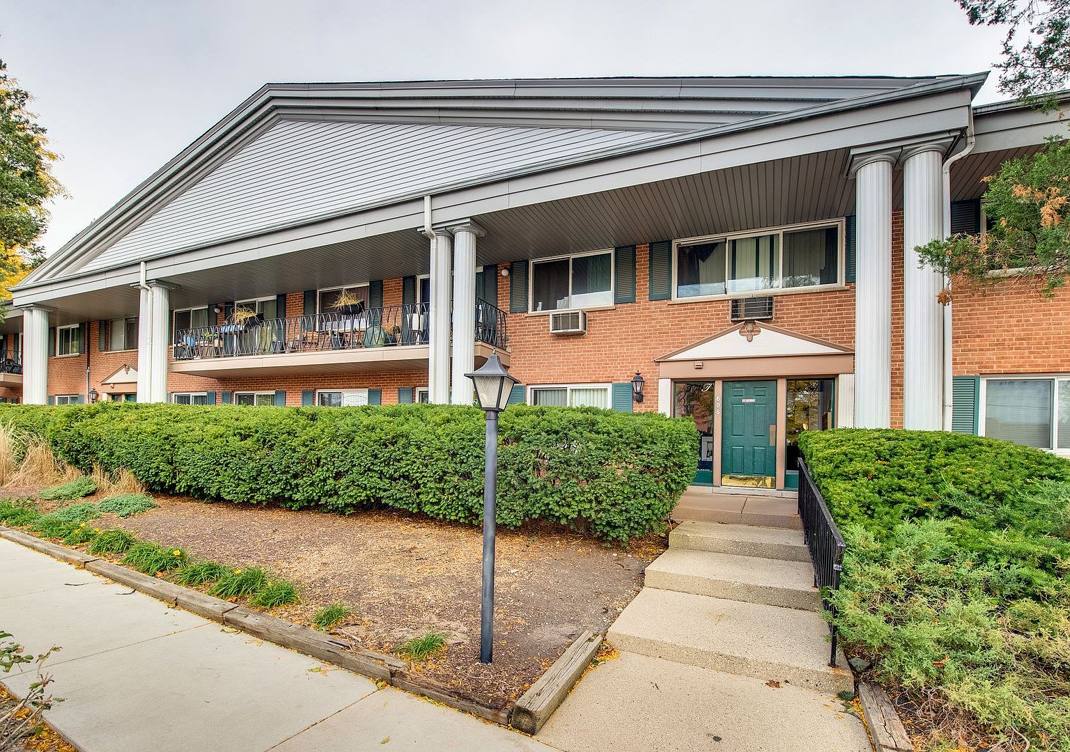 606 E Algonquin Rd UNIT 101, Arlington Heights, IL 60005 | Zillow