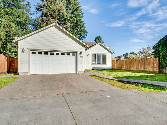 1715 13th St, Eureka, CA 95501 | Zillow