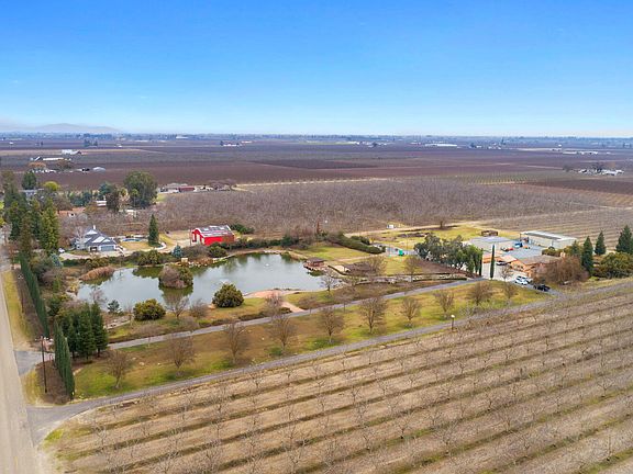 13715 E Nebraska Avenue, Kingsburg, CA 93631 | Zillow