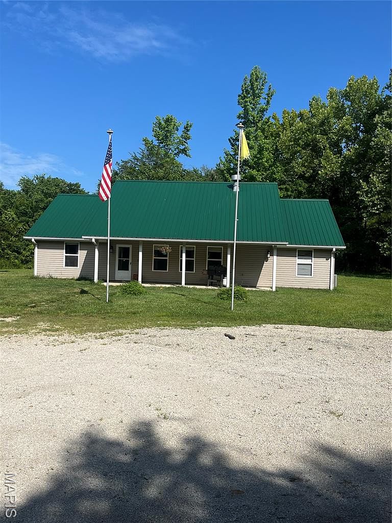 2634 Wayne Ave #220B, Silva, MO 63964 | MLS #25046754 | Zillow