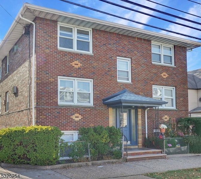 478 Valley Brook Ave APT 4, Lyndhurst, NJ 07071 | Zillow