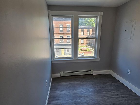 84 William St #2F, Newburgh, NY 12550 | Zillow