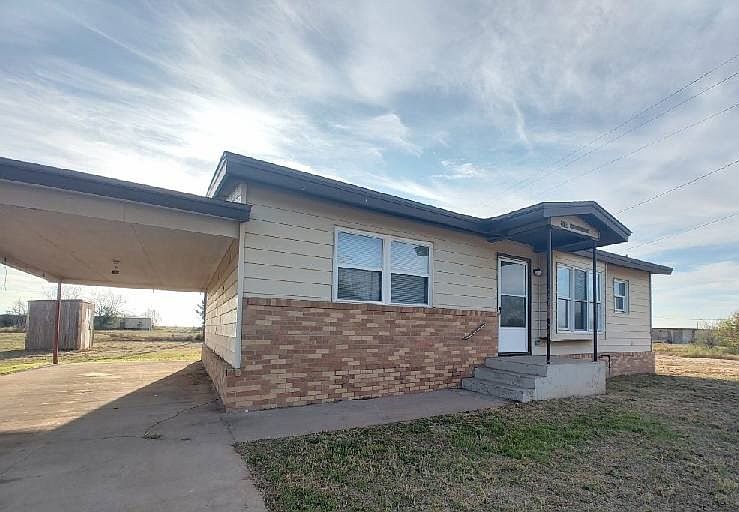 200 Coke Ave, Anton, TX 79313 | Zillow