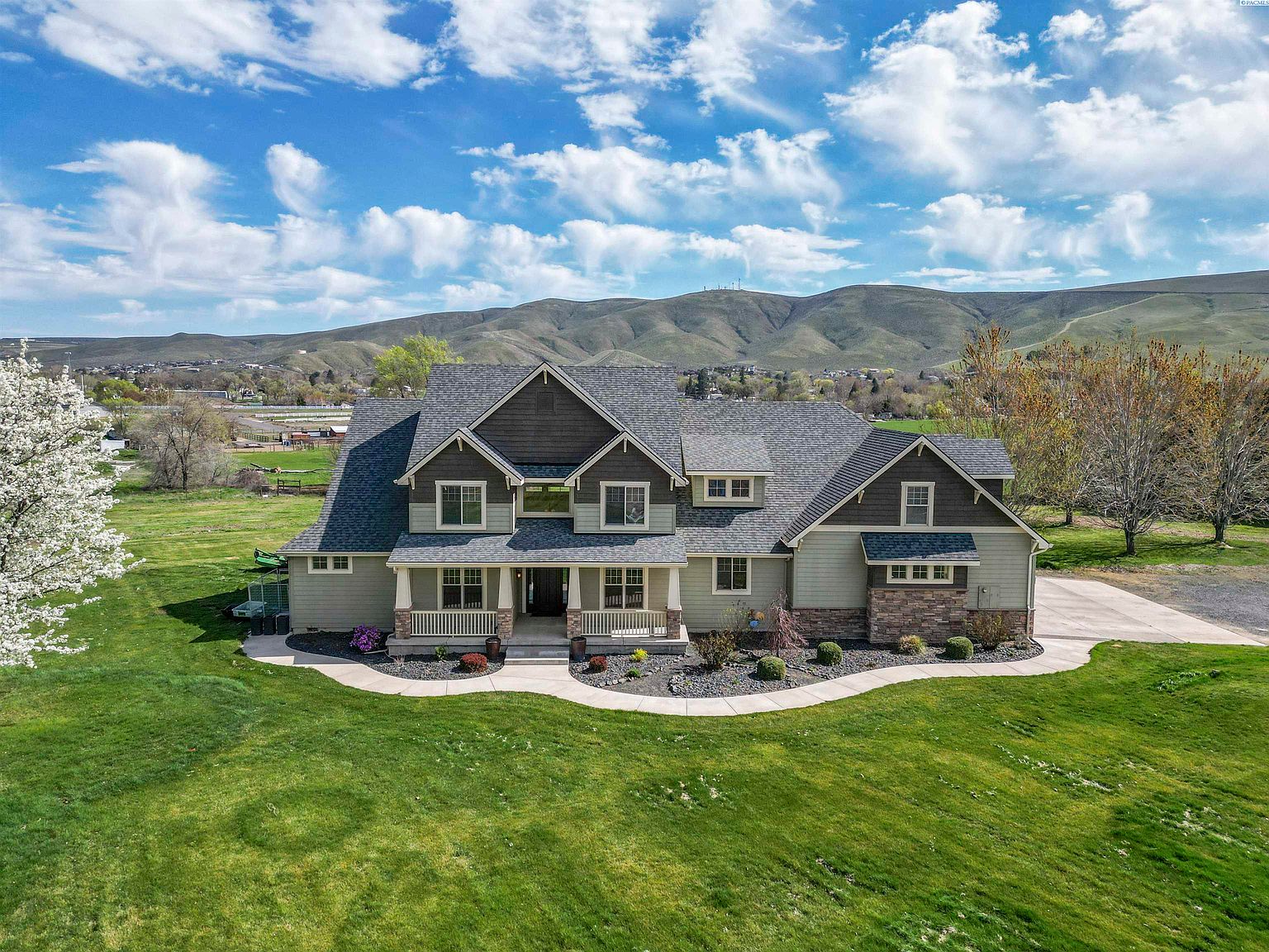 7115 S 1396th Frst, Prosser, WA 99350 | Zillow