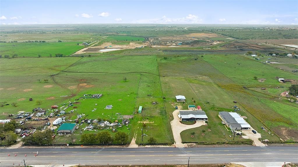 860 County Road 307, Jarrell, TX 76537 | MLS #4040804 | Zillow