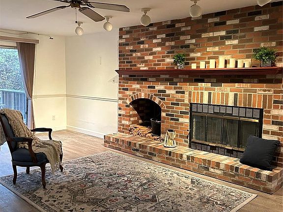 601 Avon Pl, Saint Charles, MO 63303 | MLS #23069708 | Zillow