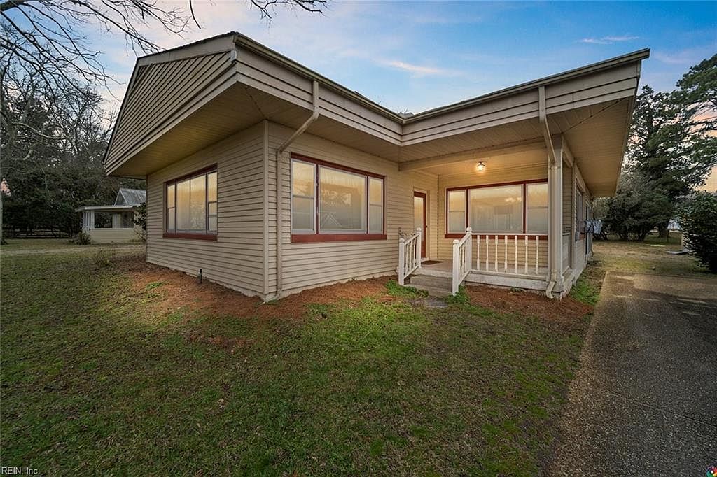18281 Morgarts Beach Ln, Smithfield, VA 23430 | Zillow