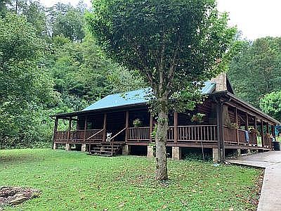 3843 Ky Route 201, Sitka, KY 41255 | Zillow