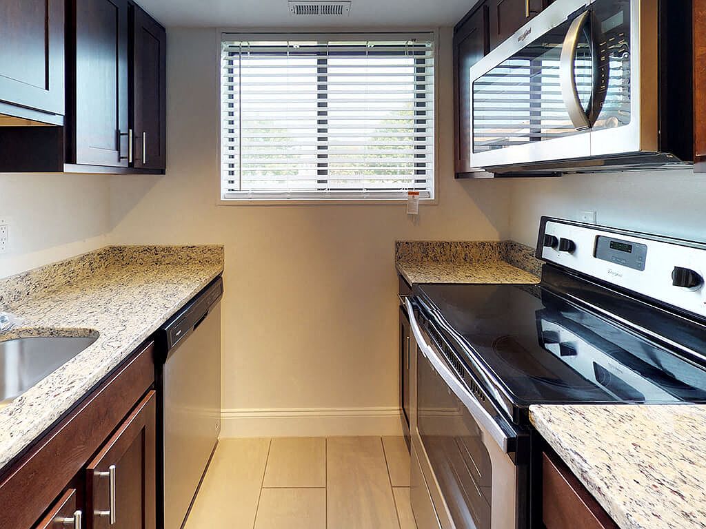 6374 Beryl Rd #69-004, Alexandria, VA 22312 | Zillow