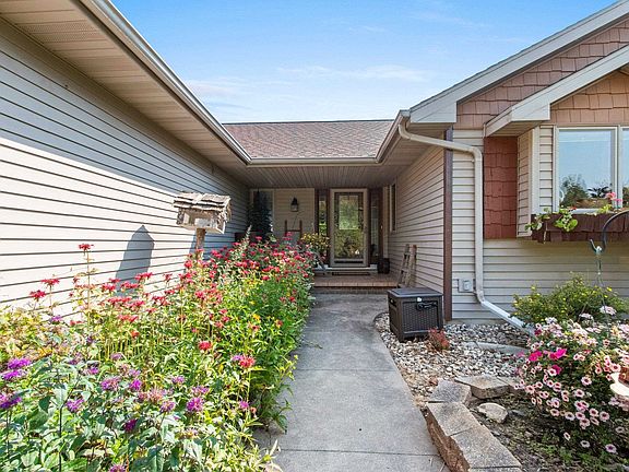 N6502 Twelve Corners Rd, Black Creek, WI 54106 | MLS #50295643 | Zillow