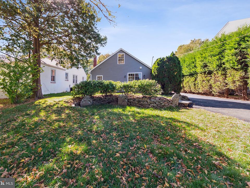 425 Lafayette St, Newtown, PA 18940 | Zillow