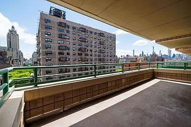 600 Columbus Avenue #12H in Upper West Side, Manhattan | StreetEasy