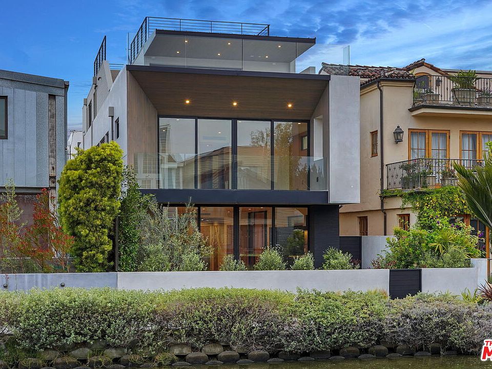 237 Linnie Canal, Venice, CA 90291 | MLS #22-159195 | Zillow