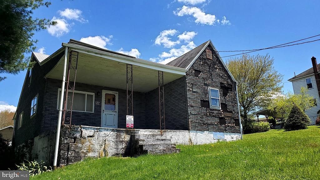 122 Main Blvd, Ringtown, PA 17967 | Zillow