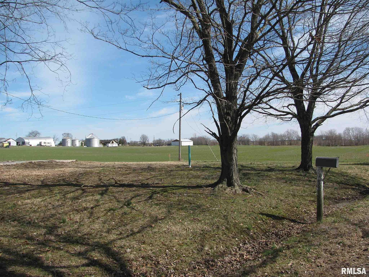 8 Ervin St, Vergennes, IL 62994 | Zillow