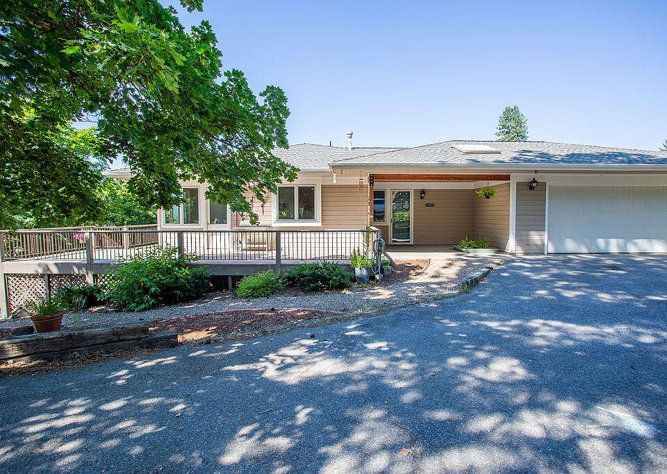 1139 N Oak St, Colville, WA 99114 | Zillow