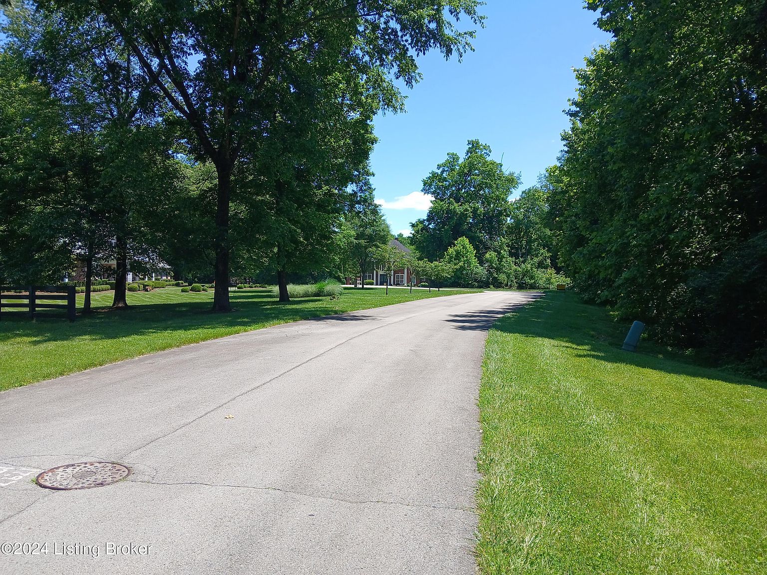 5210 Blakely Ridge Rd, Louisville, KY 40222 | Zillow