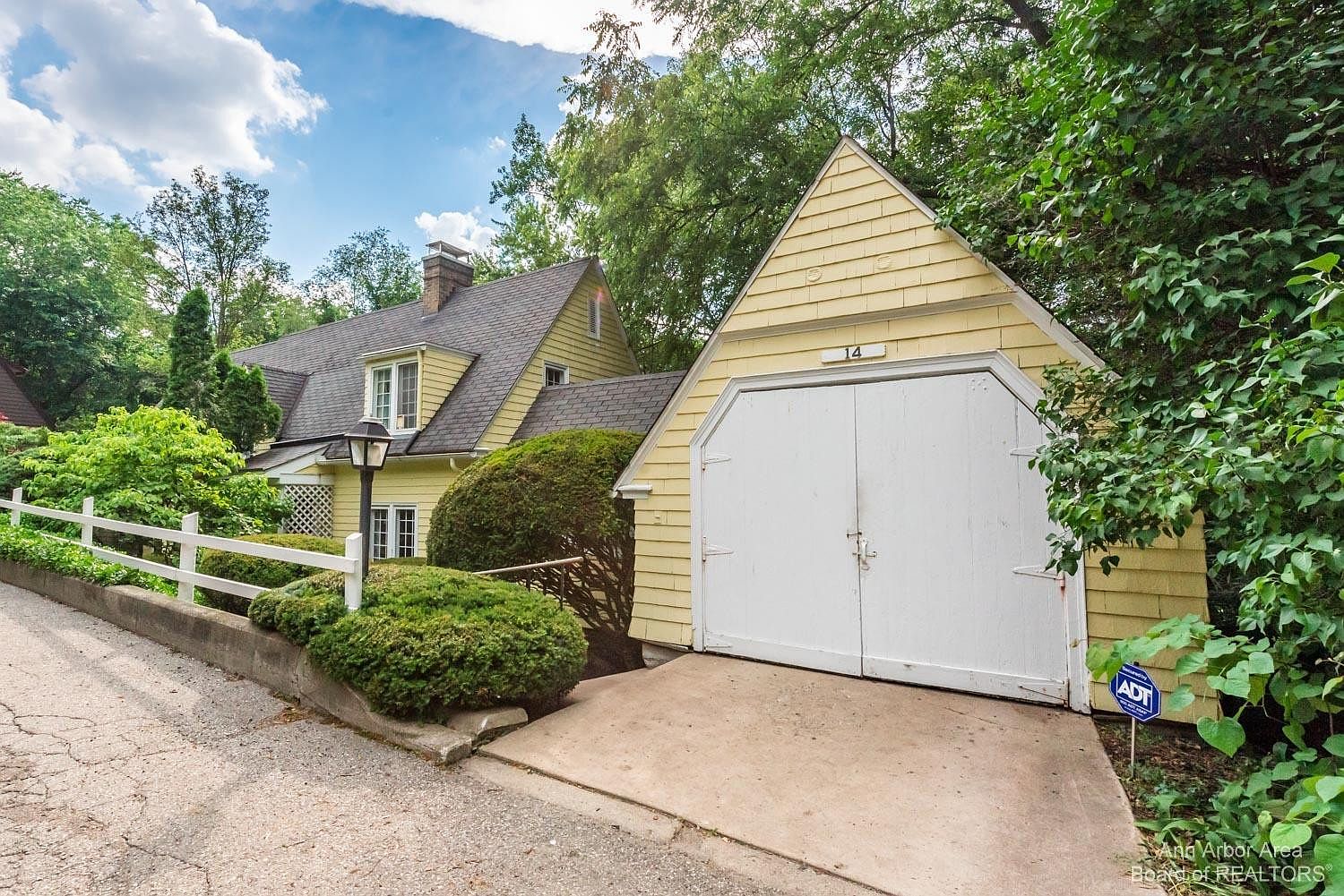 14 Ridgeway St, Ann Arbor, MI 48104 | Zillow