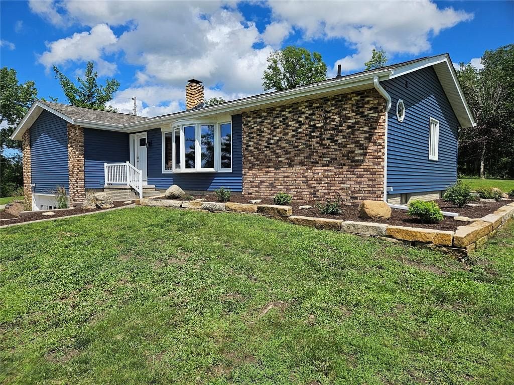2261 Creekside Rd, Springville, IA 52336 | Zillow