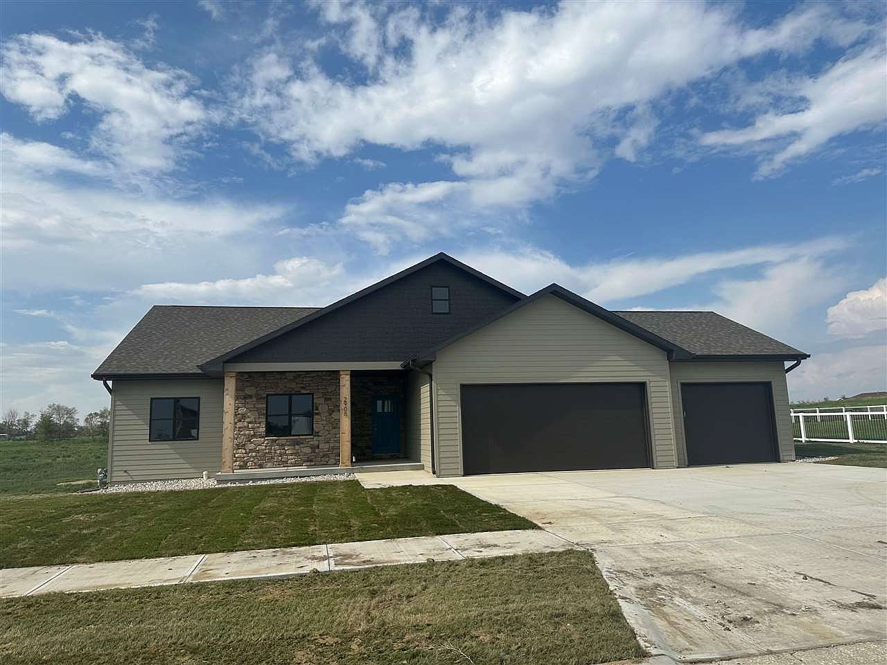 2908 Mimick Dr, Norfolk, NE 68701 | MLS #230157 | Zillow