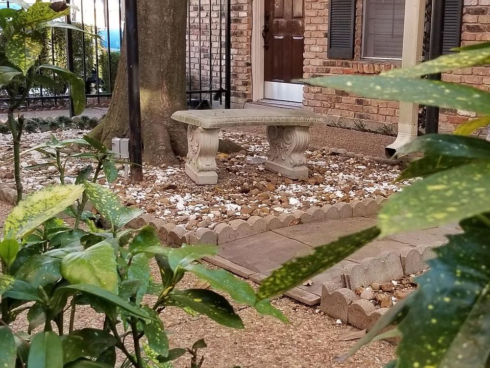 Summit Court Condominiums - Houston, TX | Zillow