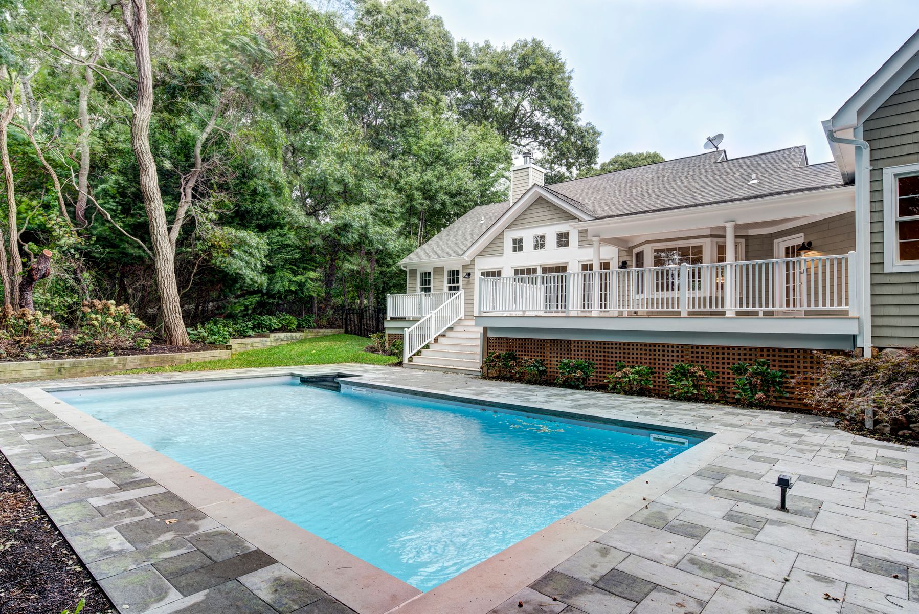 2 Sea Farm Ct in Bridgehampton | Out East