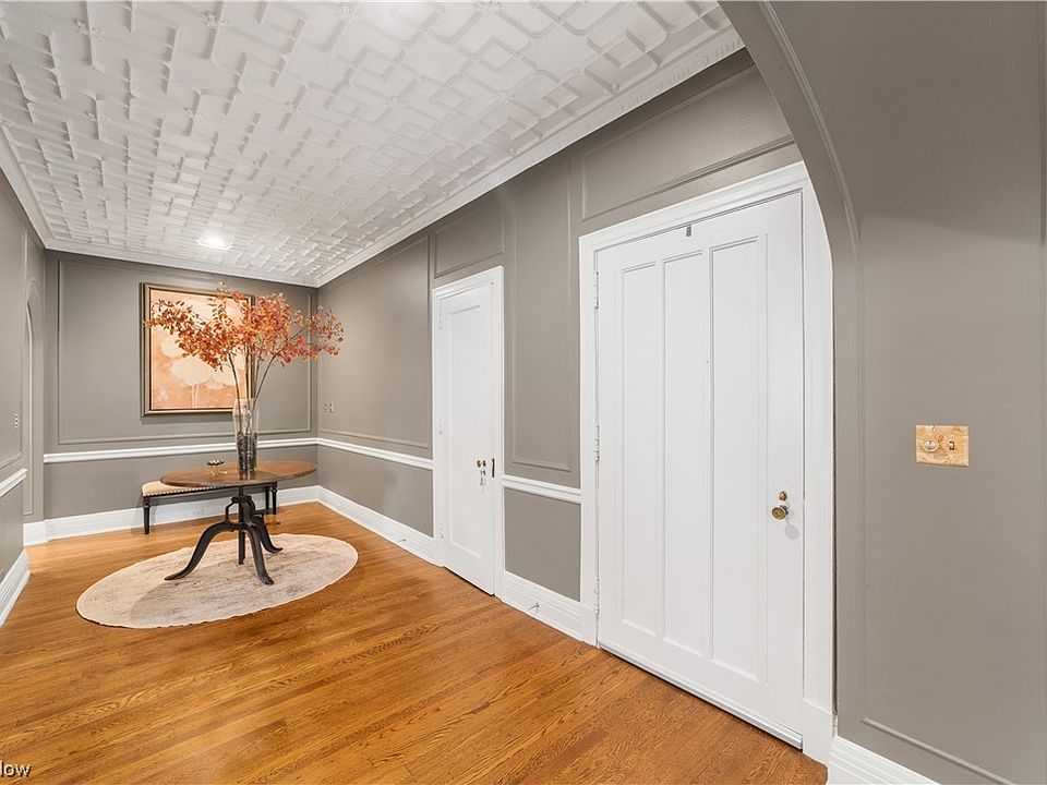 13705 Shaker Blvd APT 1A, Cleveland, OH 44120 | MLS #4476432 | Zillow