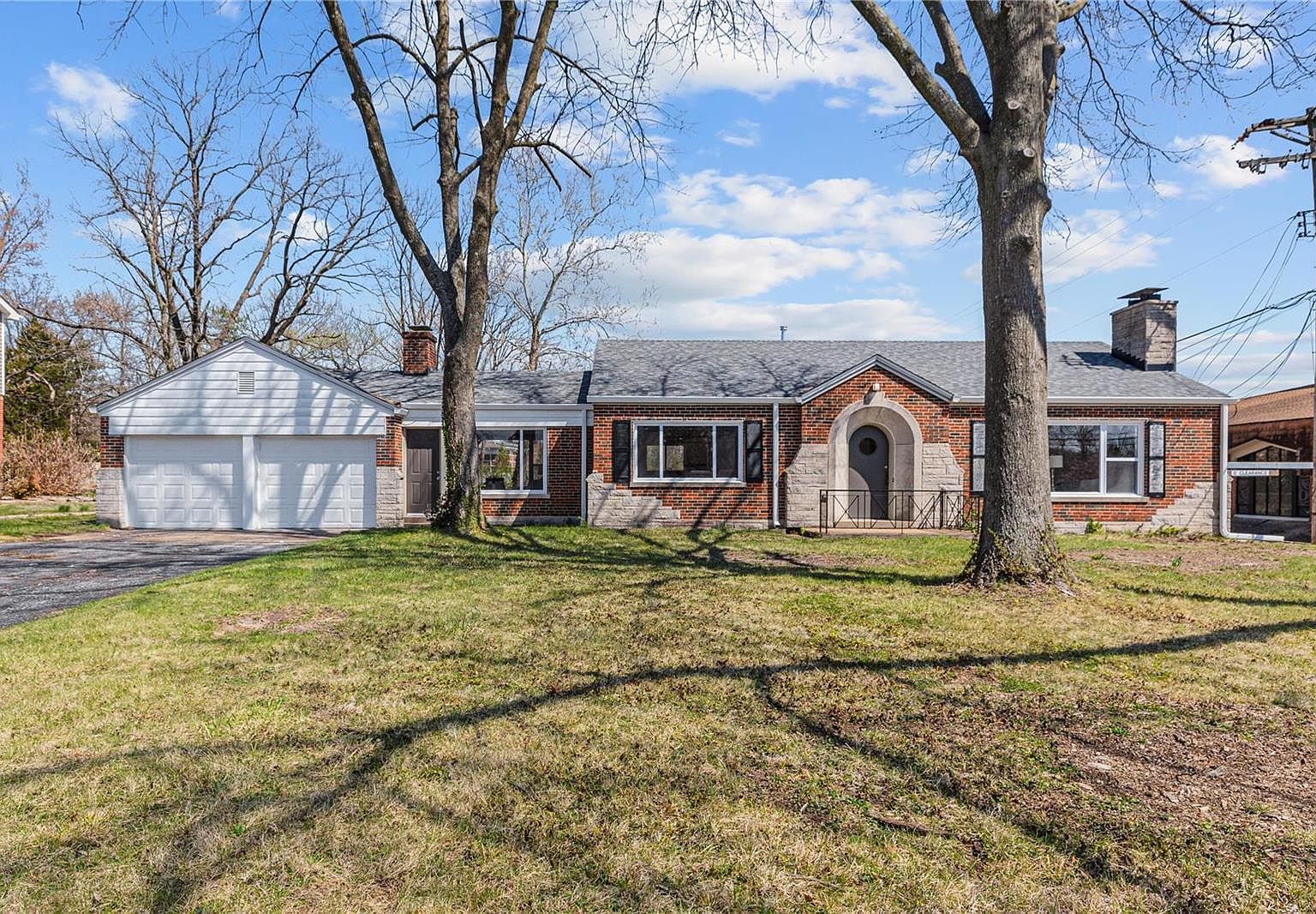 9724 Sappington Rd, Saint Louis, MO 63128 | Zillow